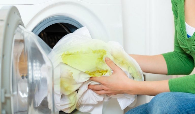 How to Remove Colour Bleeding Stains from Clothes